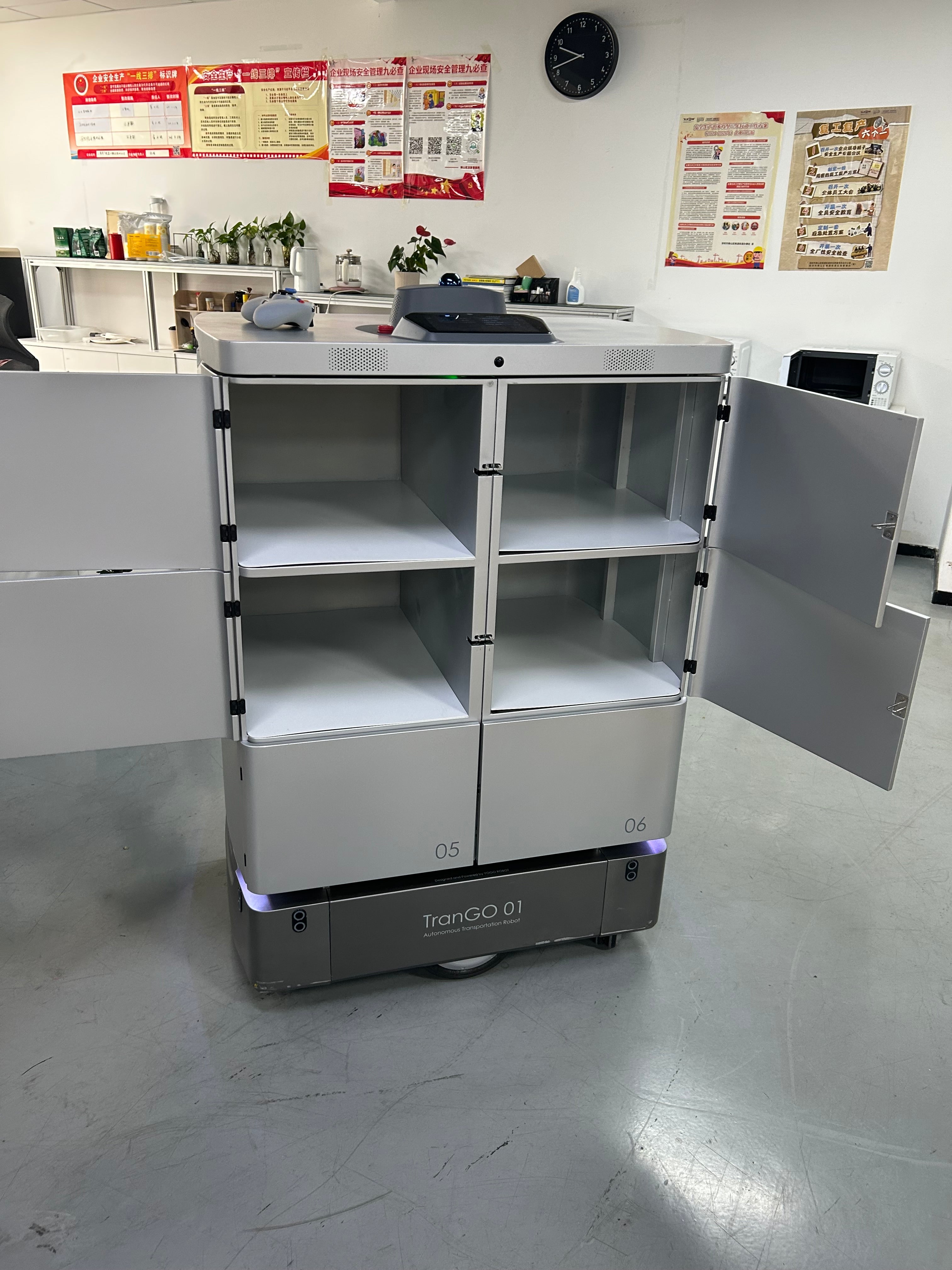 Food/Linen Delivery Robot - Rife Technologies